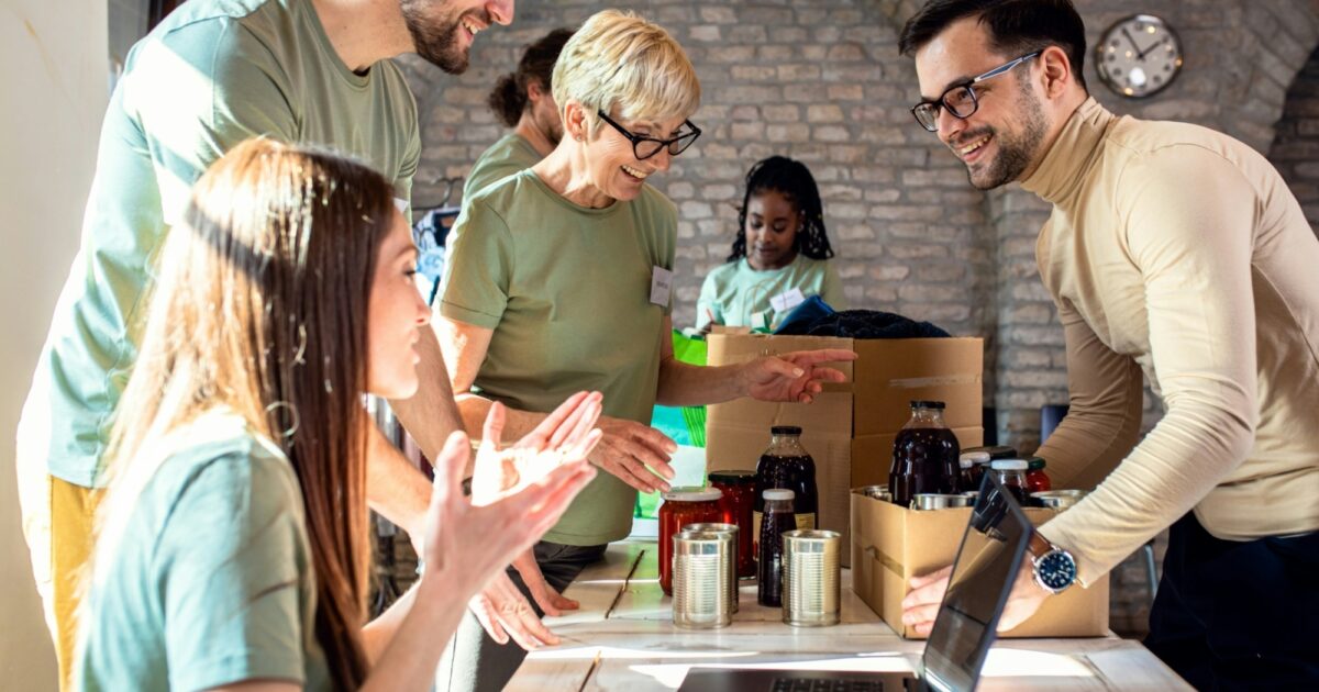 Web & mobile application for NPOs | Witify